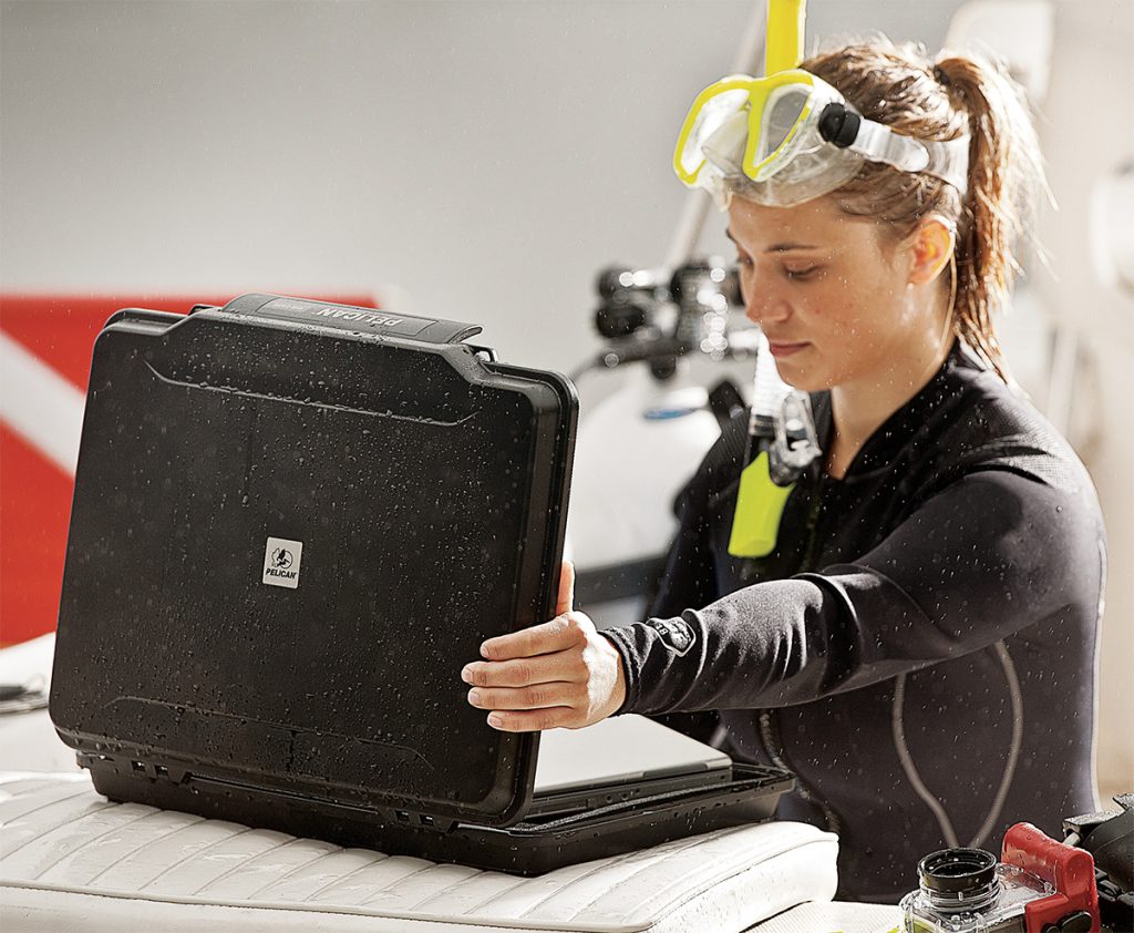 Pelican™ 1095 Laptop Case - Case Club