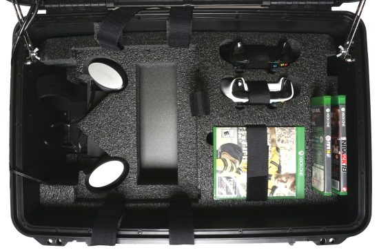 Xbox One X/S Portable Gaming Station with Built-in Monitor and Speakers ...