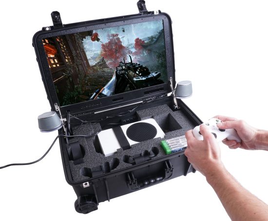 Xbox Series X & S Portable Gaming Station with Built-in Monitor - Case Club